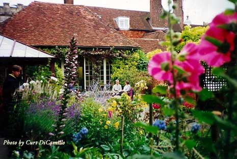 Mompesson House - DiCamillo
