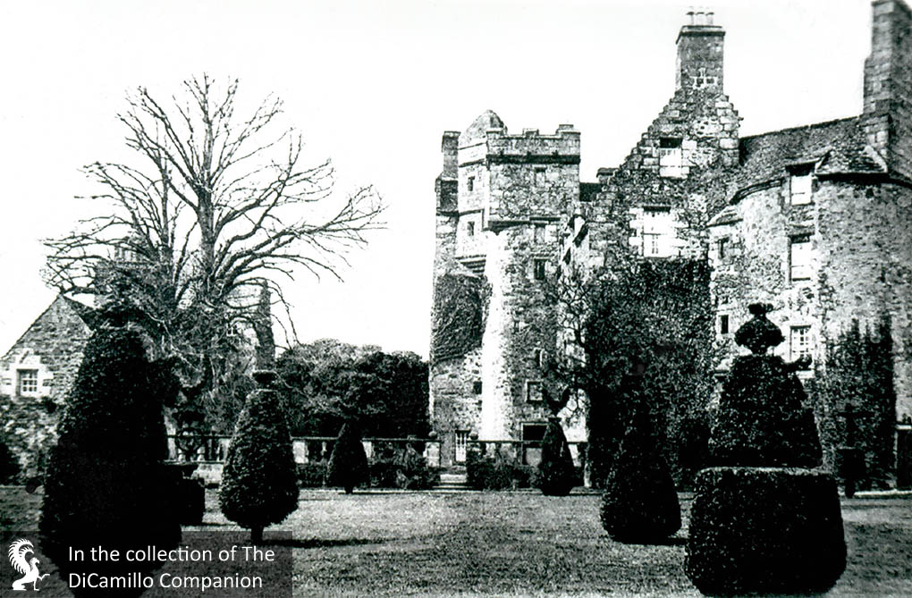 Earlshall Castle - DiCamillo
